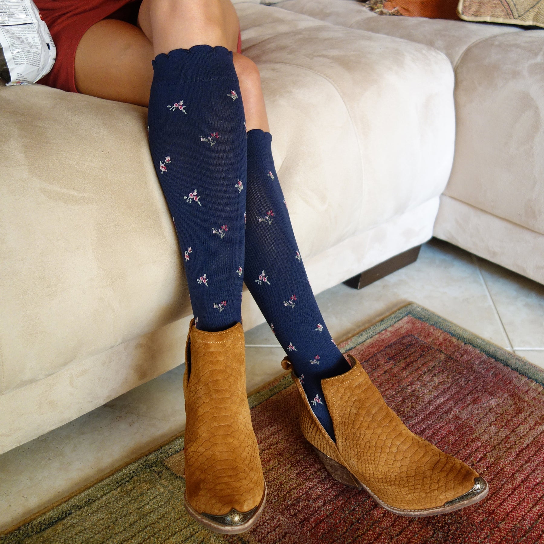 Knee-High Compression Socks For Women | Dr. Motion | Liberty Flower